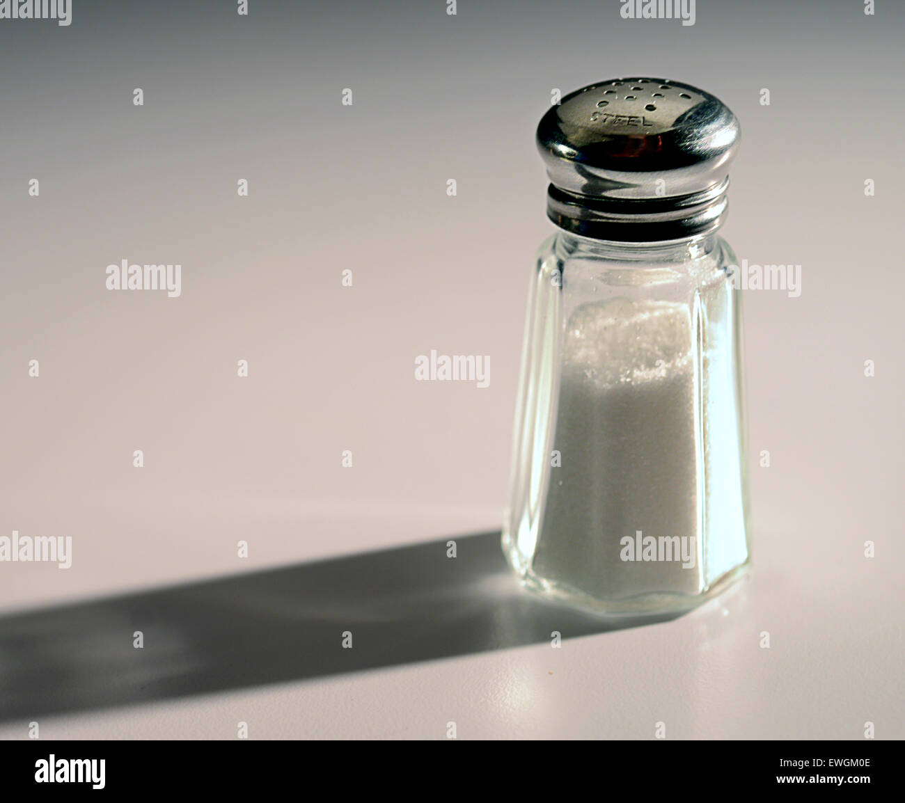Salt shaker hi-res stock photography and images - Alamy
