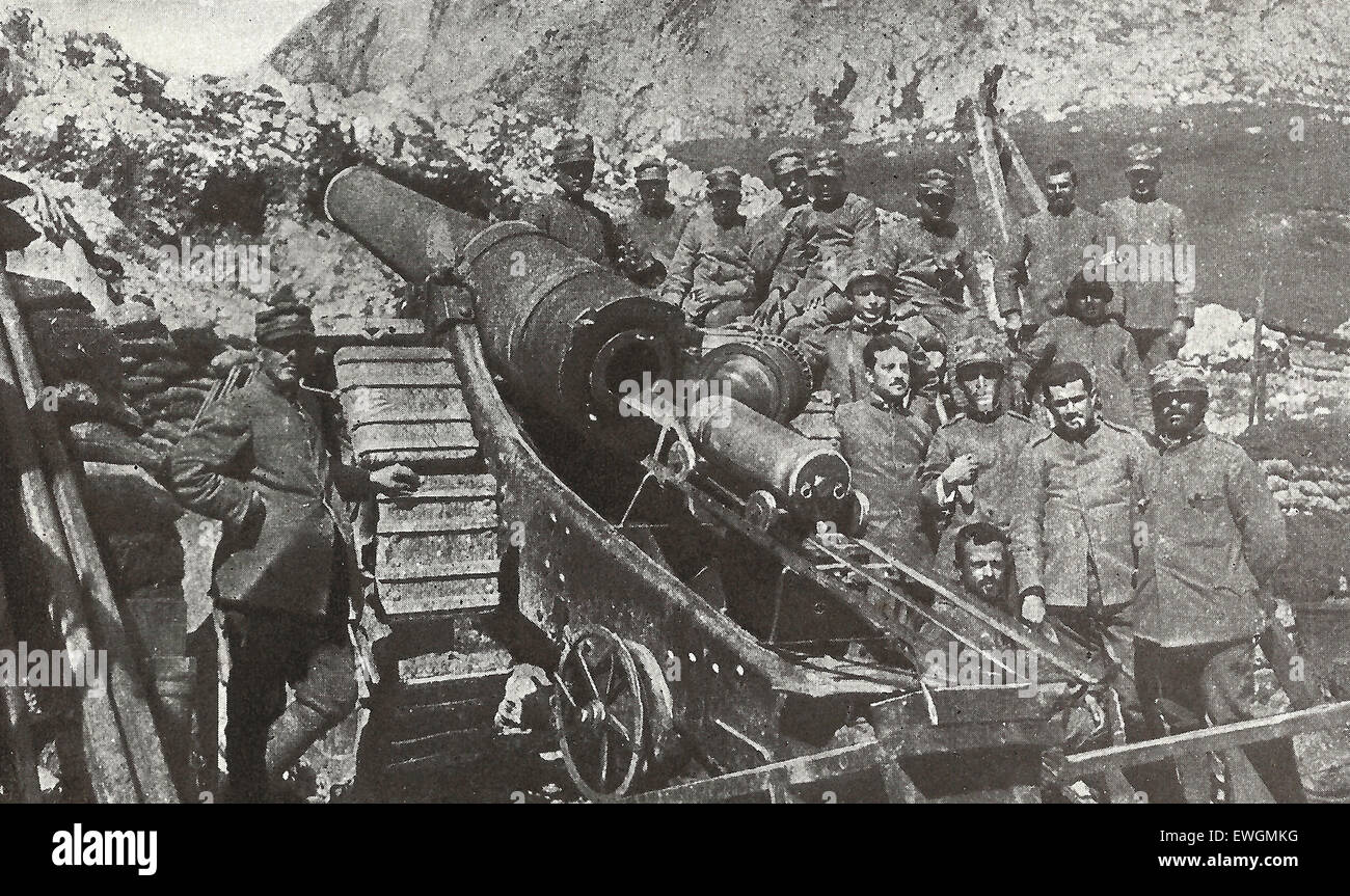French Artillerymen Grouped around a Favorite gun during World War I ...