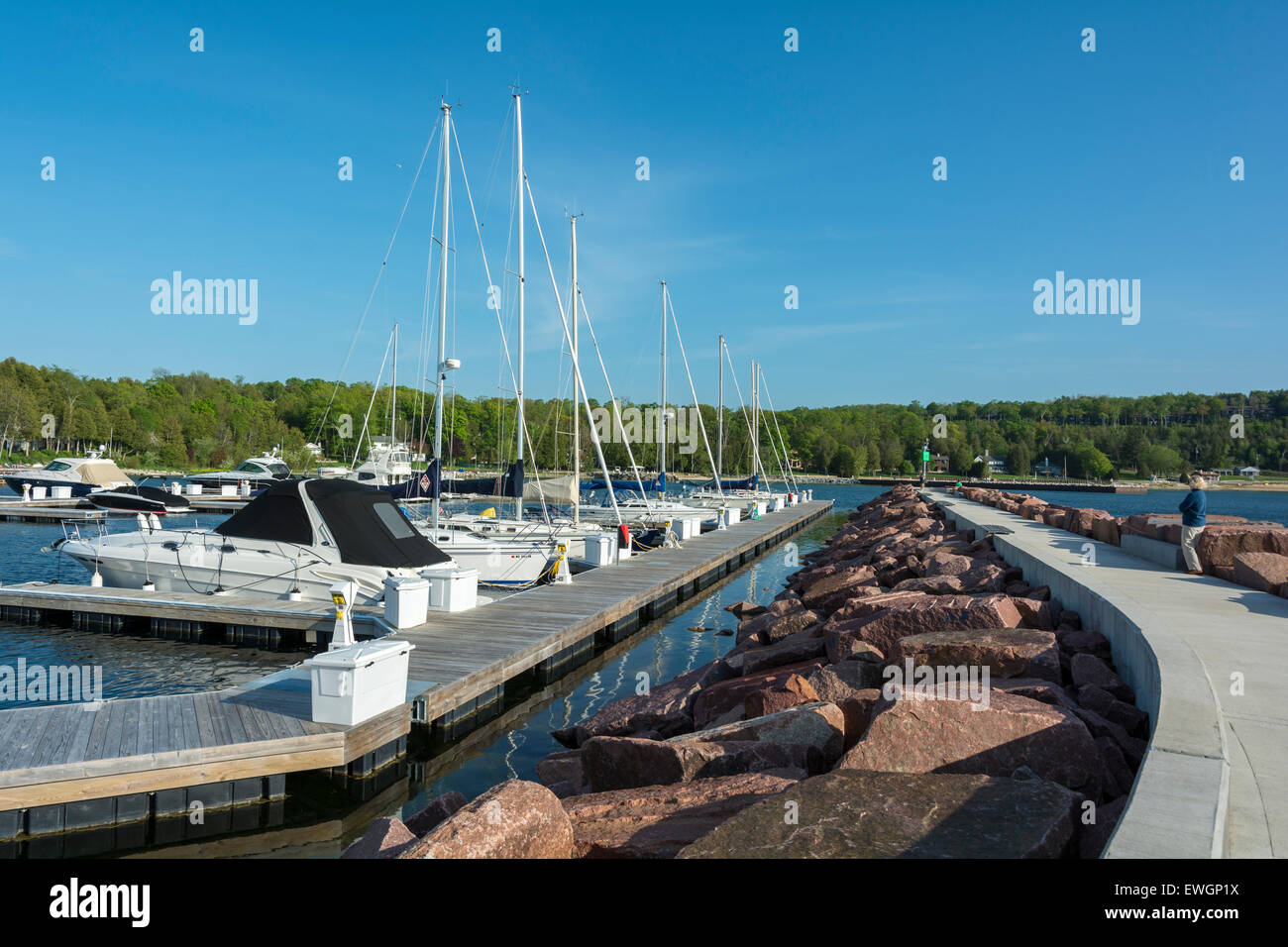 Wisconsin, Door County, Egg Harbor, Marina, Pedestrian Walkway Stock ...