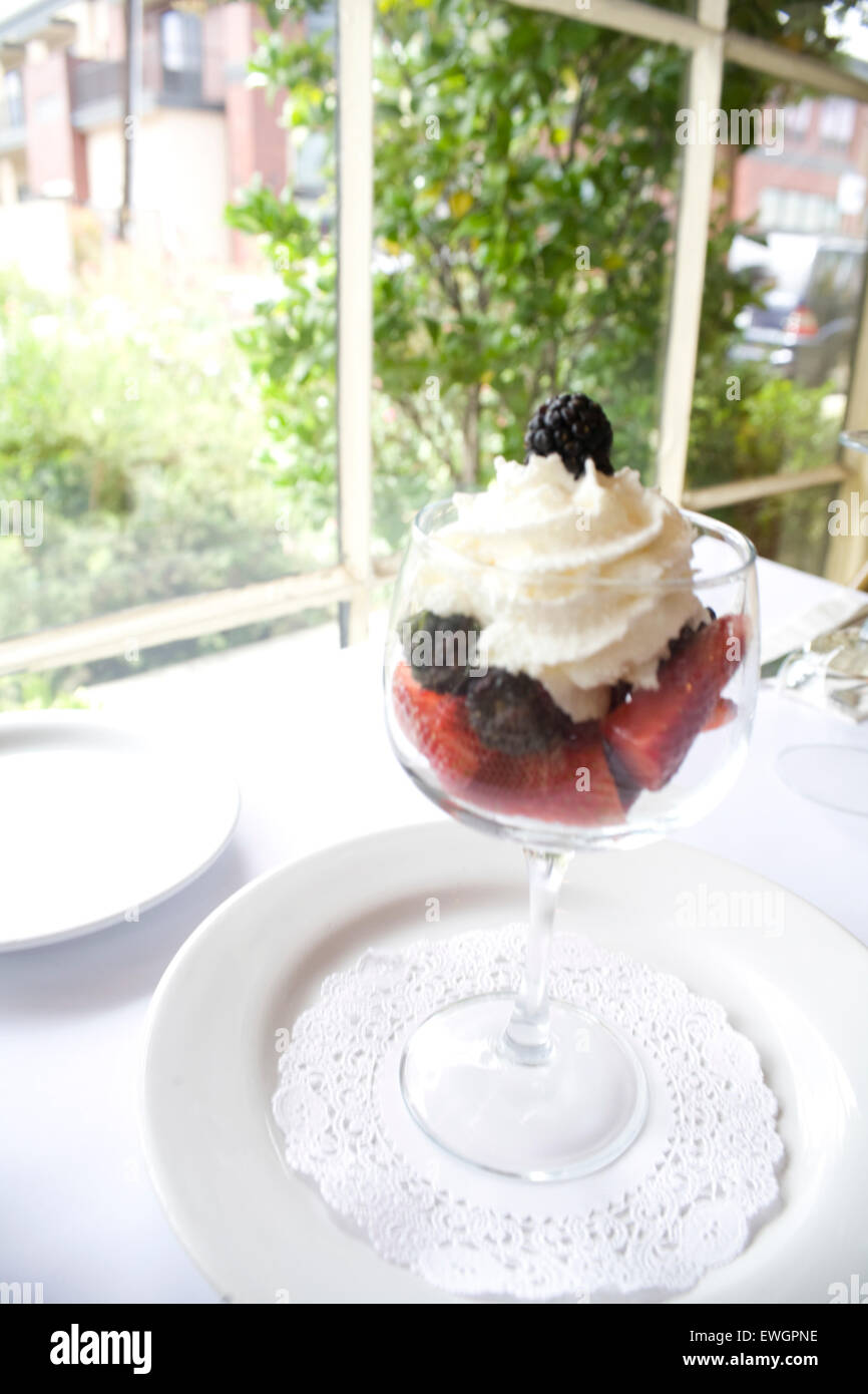 Berry parfait hi-res stock photography and images - Alamy