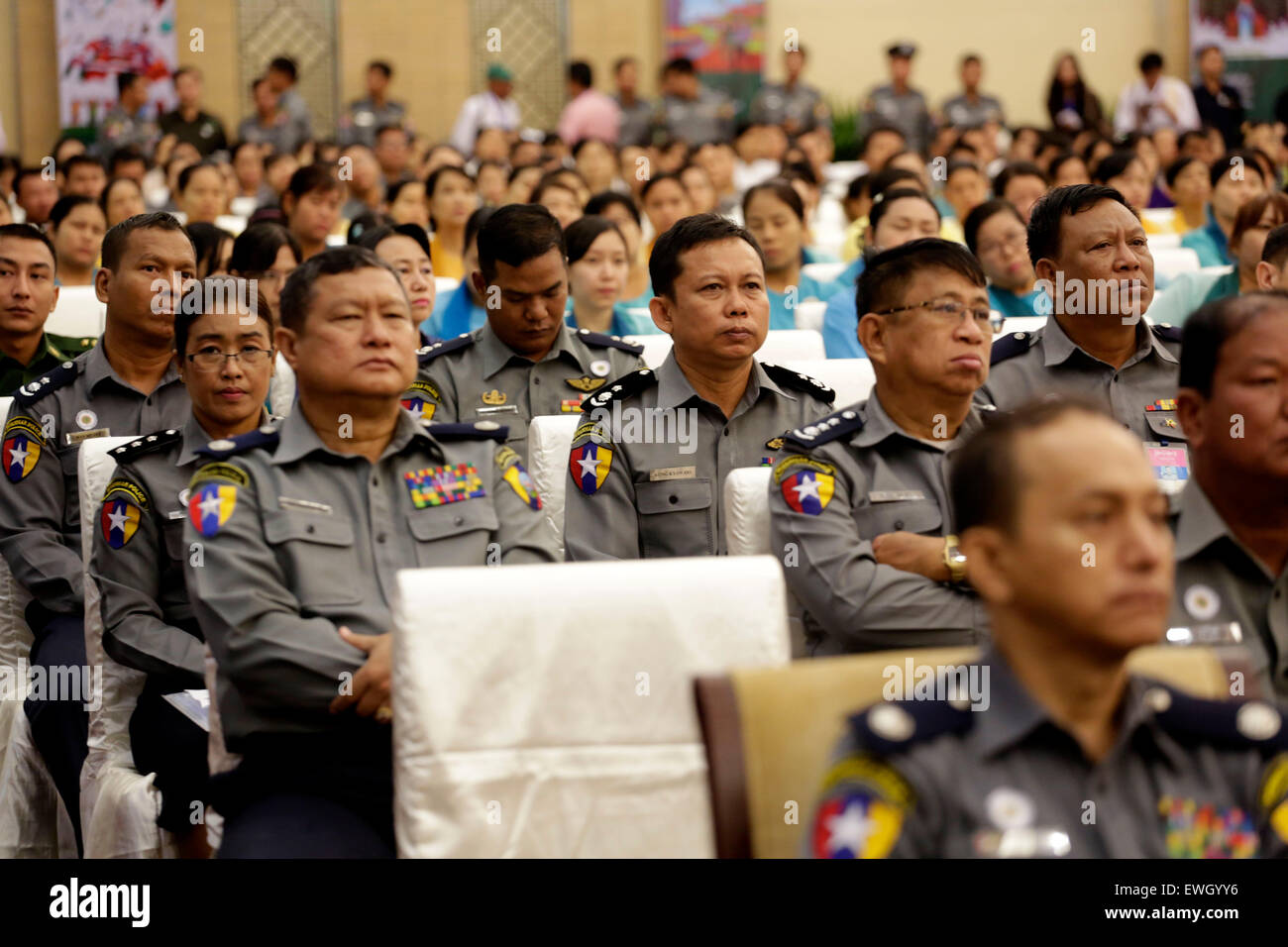 Nay Pyi Taw. 26th June, 2015. Myanmar police officers attend a ceremony ...