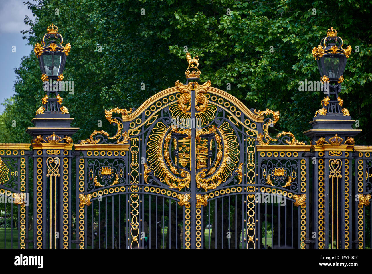 Queen Victoria Buckingham Palace 1837 Stock Photos & Queen Victoria ...