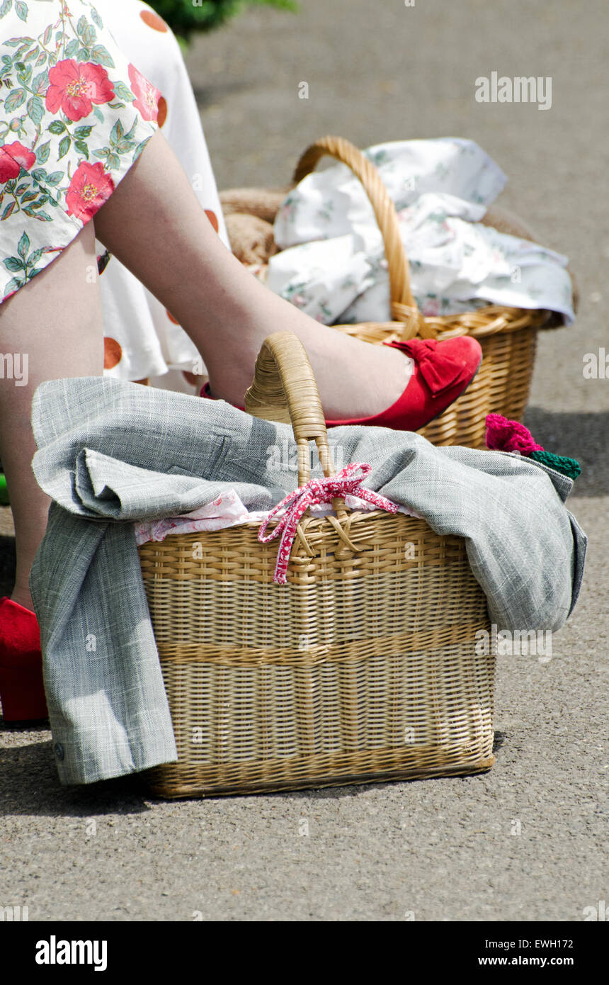 1940s dress hi-res stock photography and images - Alamy