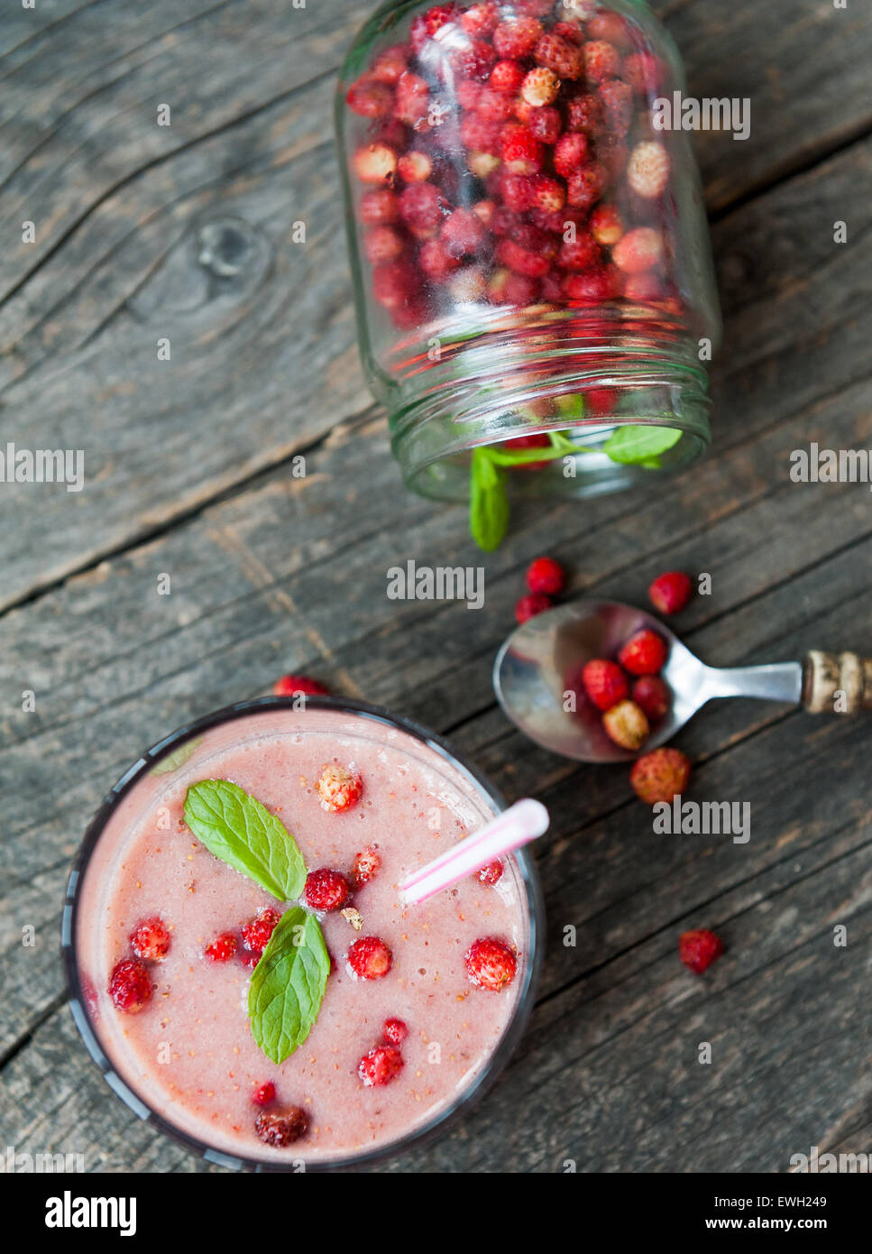 Big milkshake hi-res stock photography and images - Alamy