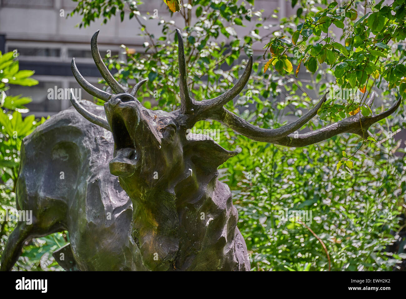 London library st james's square hi-res stock photography and images ...