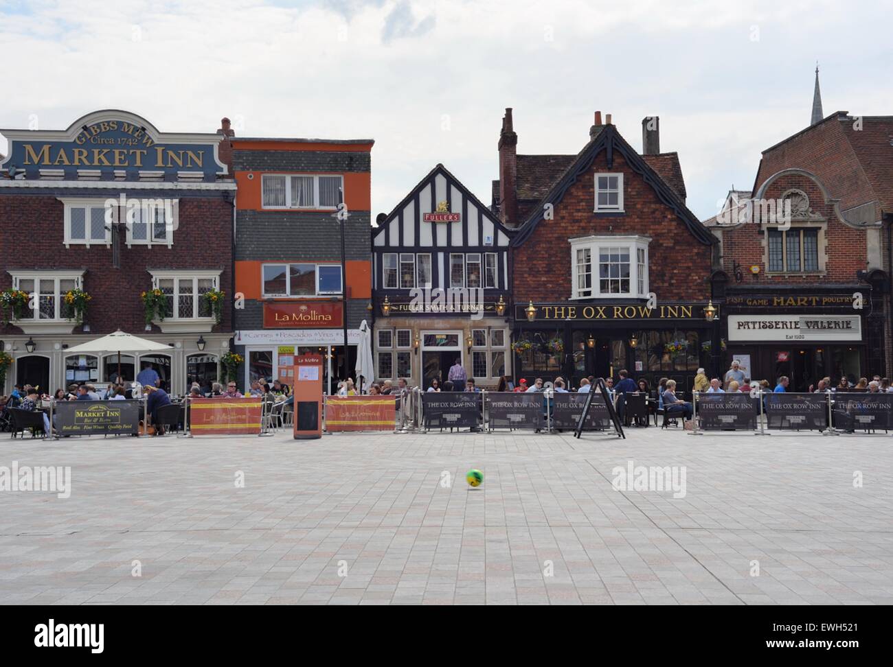 Salisbury Market Square High Resolution Stock Photography and Images - Alamy