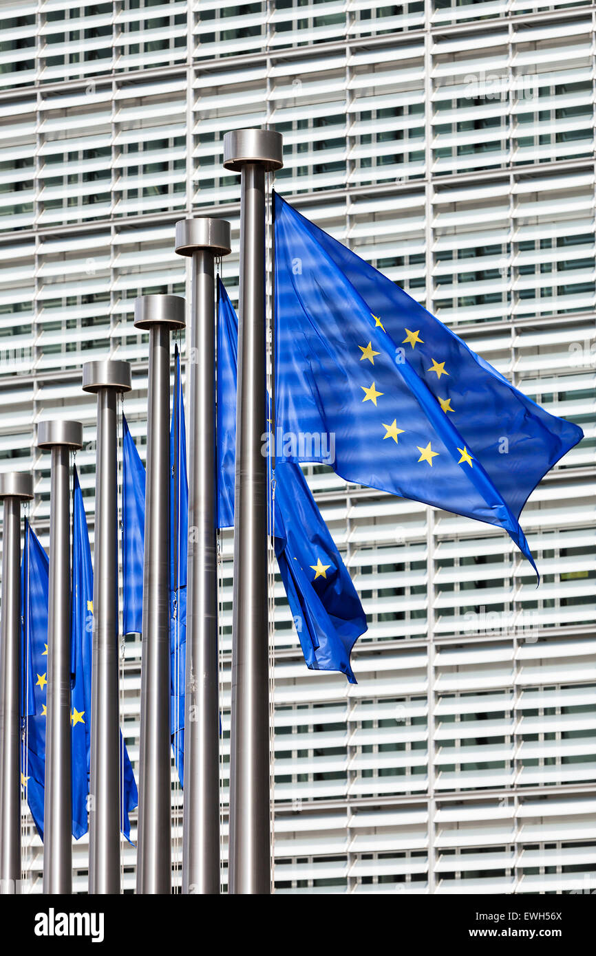 Commission structure hi-res stock photography and images - Alamy