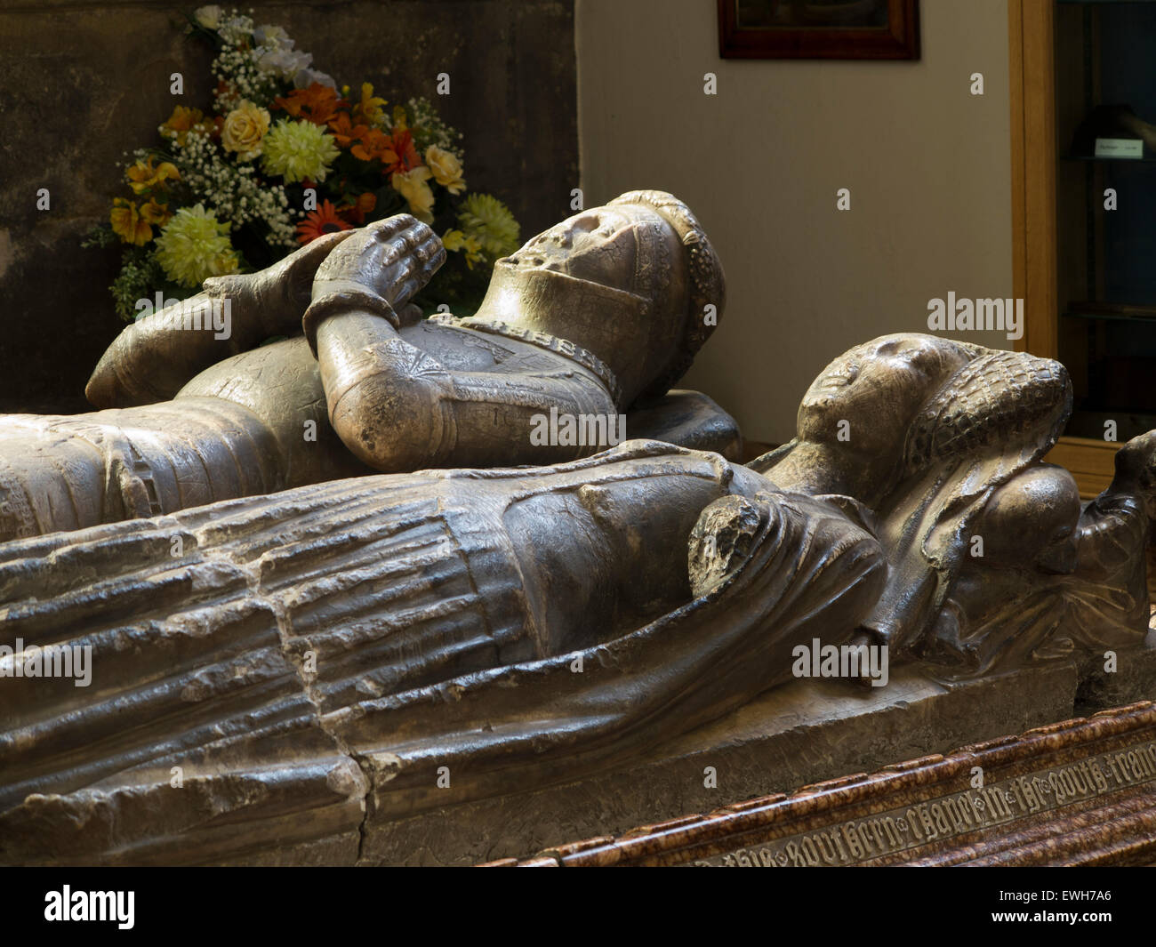 Church effigy interior medieval hi-res stock photography and images - Alamy