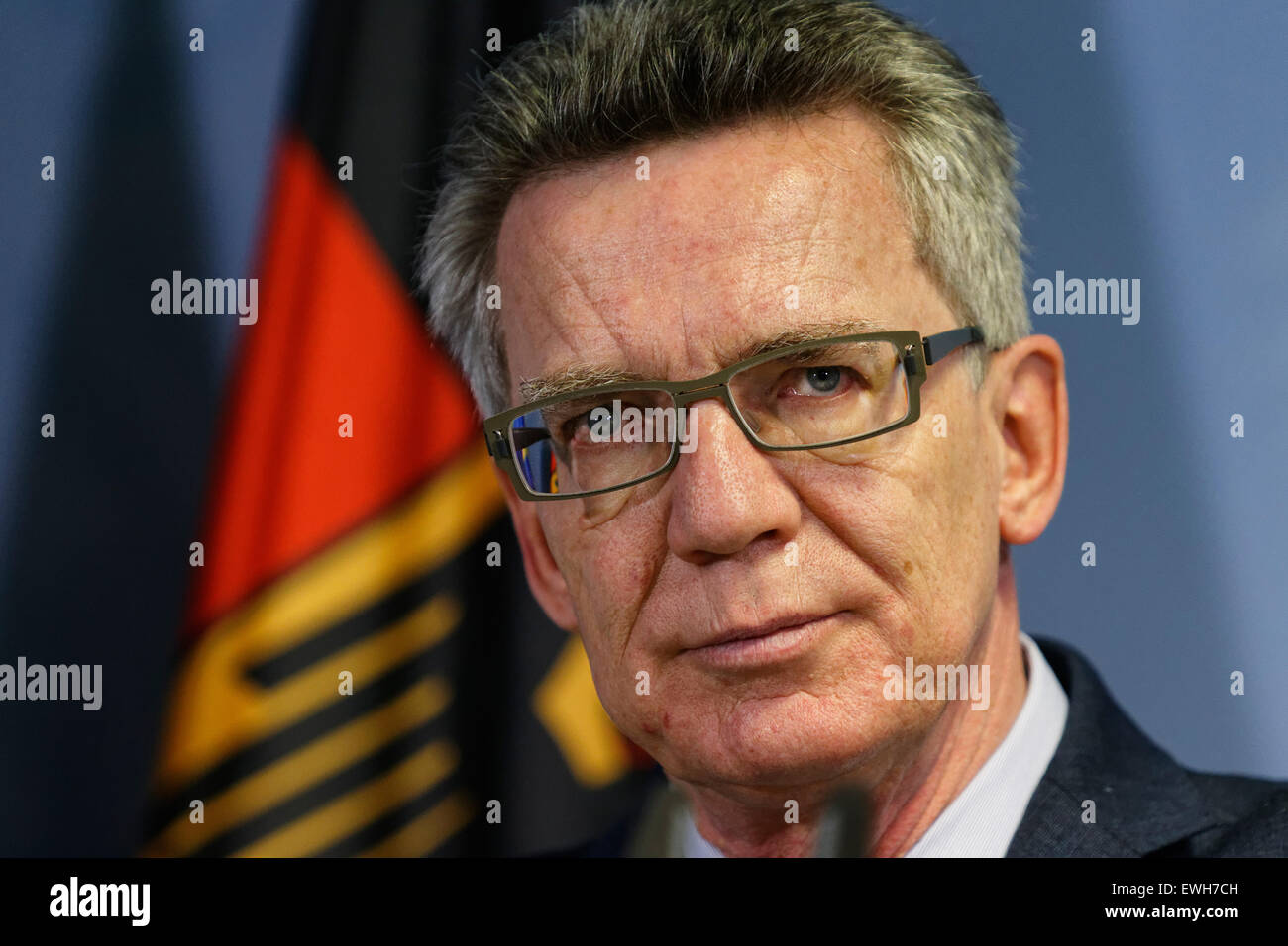 German federal minister of the interior hi-res stock photography and ...