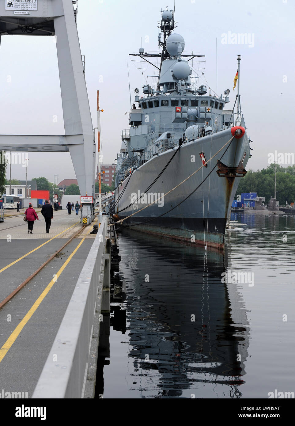 Bremen class frigate hi-res stock photography and images - Alamy