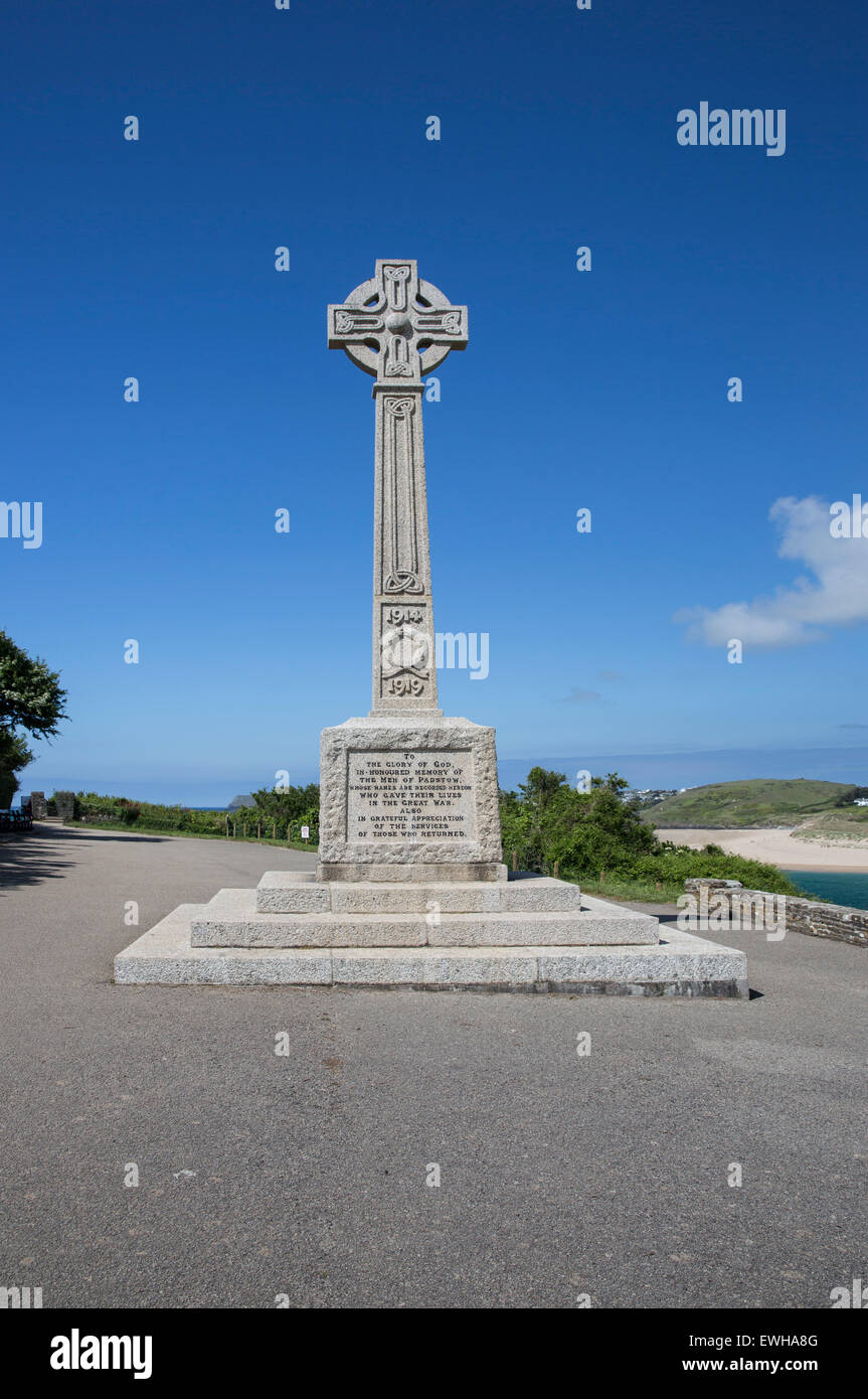 Padstow war memorial in Stile Field, overlooking the Camel Estuary ...