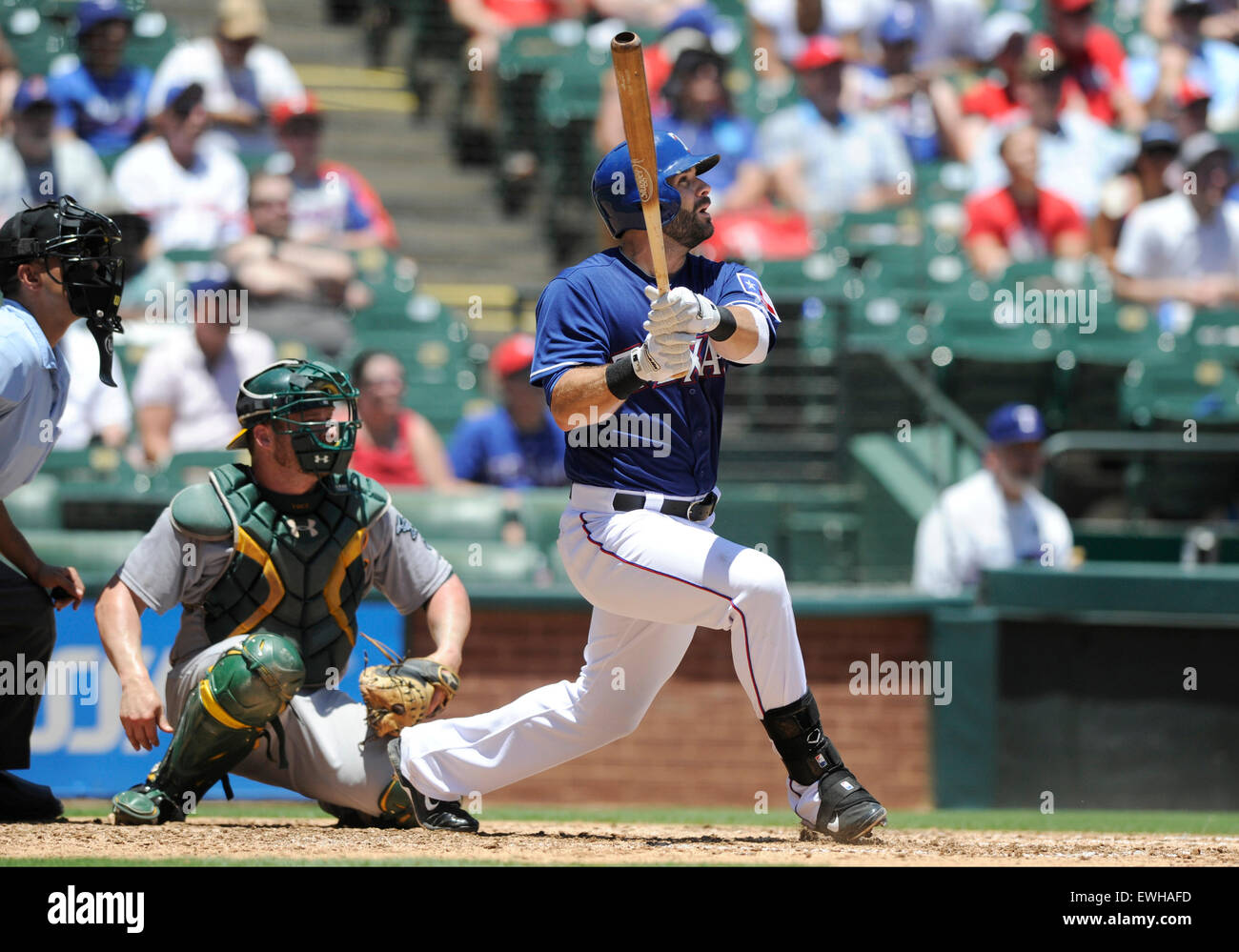 JUN 25, 2015: Texas Rangers first baseman Mitch Moreland #18 during an ...