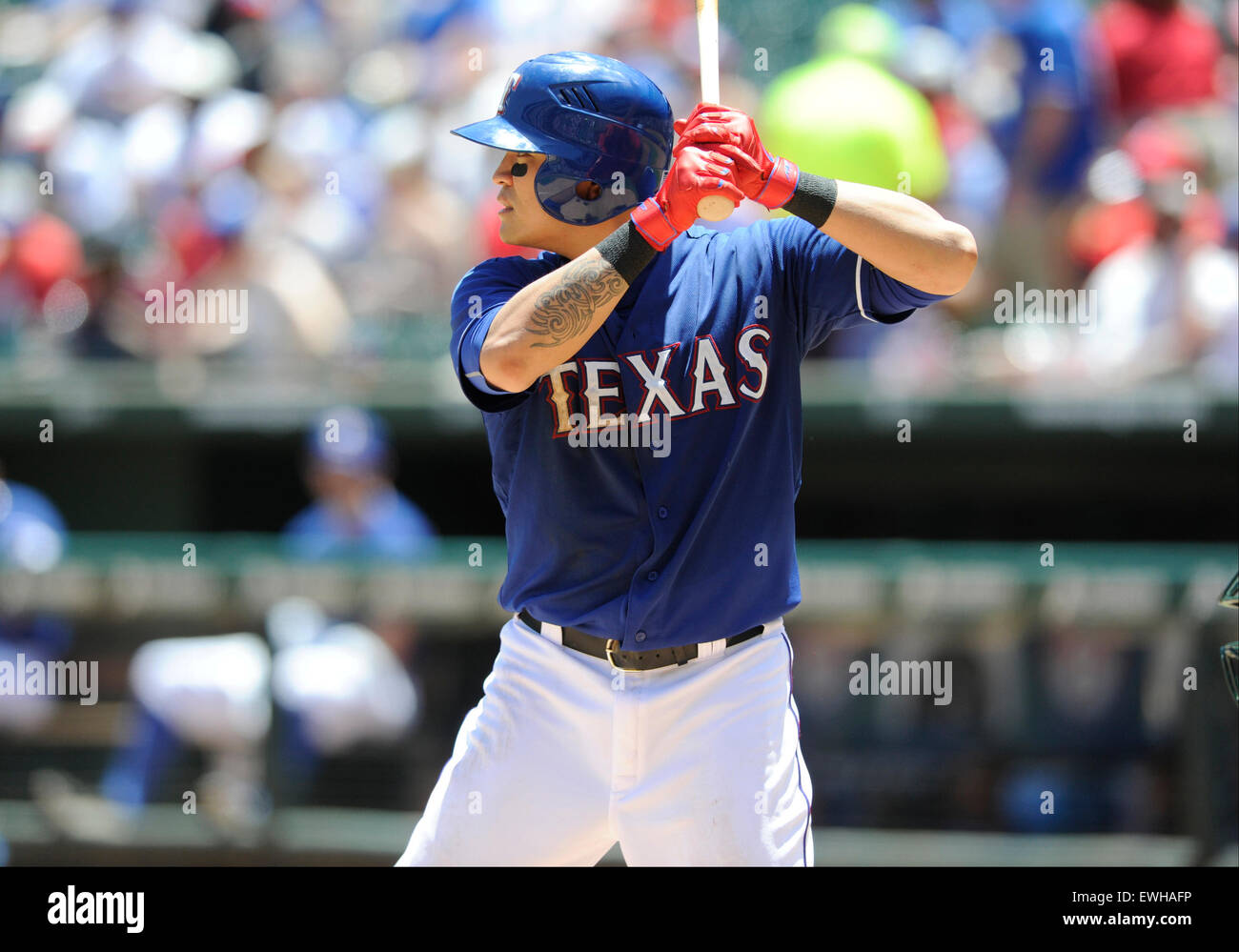 JUN 25, 2015: Texas Rangers right fielder Shin-Soo Choo #17 during an ...
