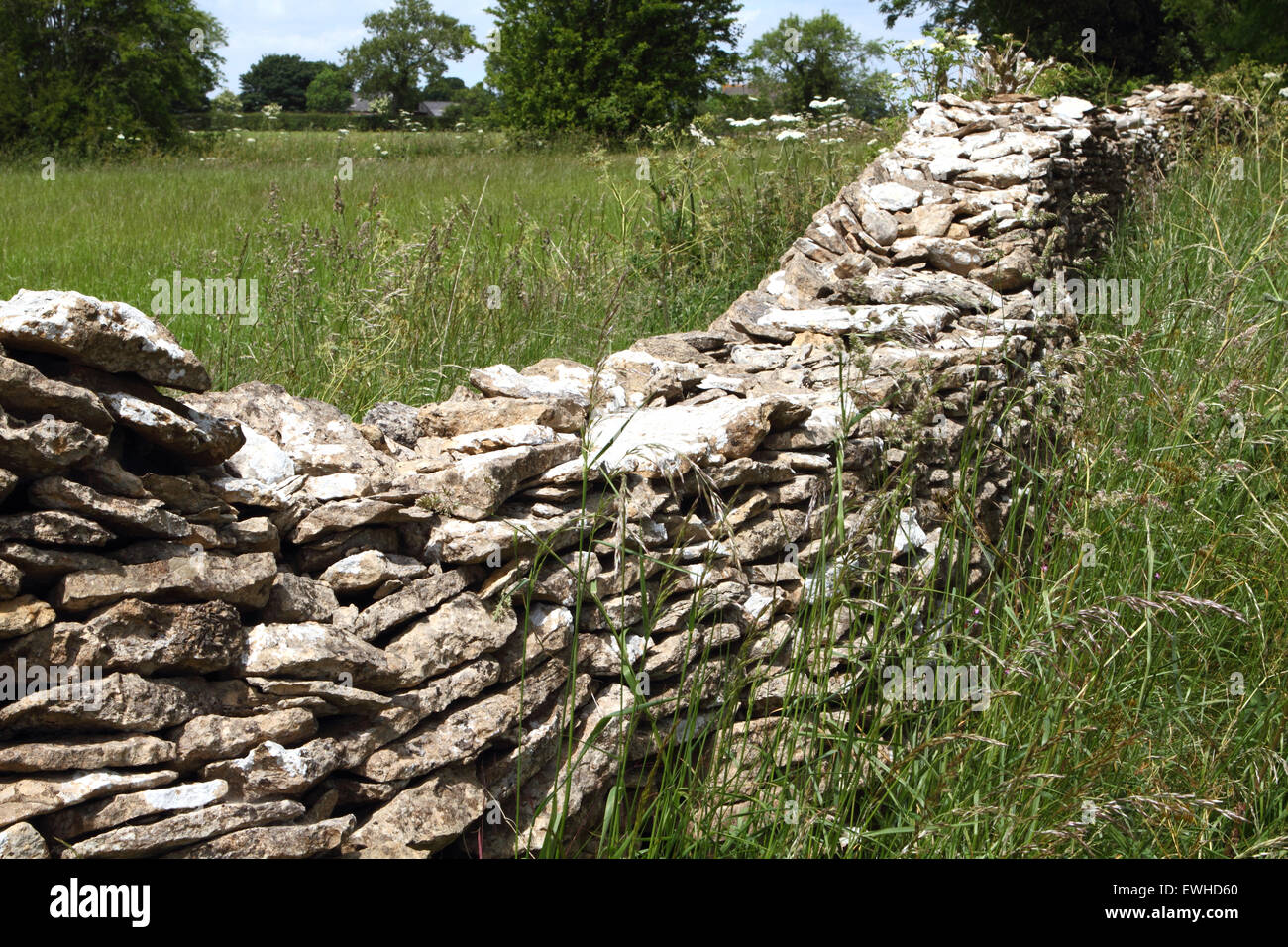 Crumbling in the sun hi-res stock photography and images - Alamy
