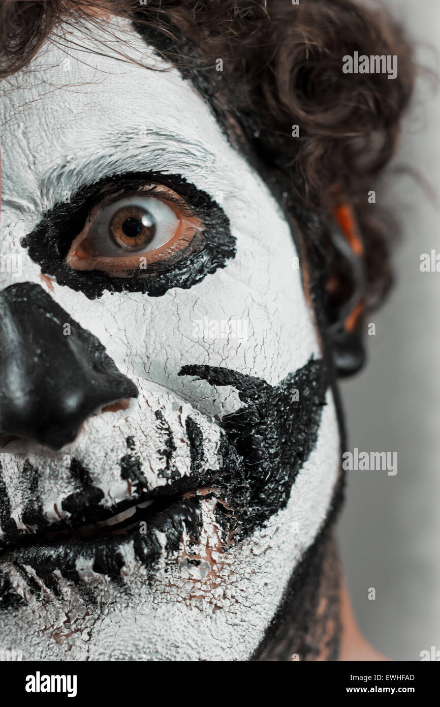 Voodoo Skull Face Paint