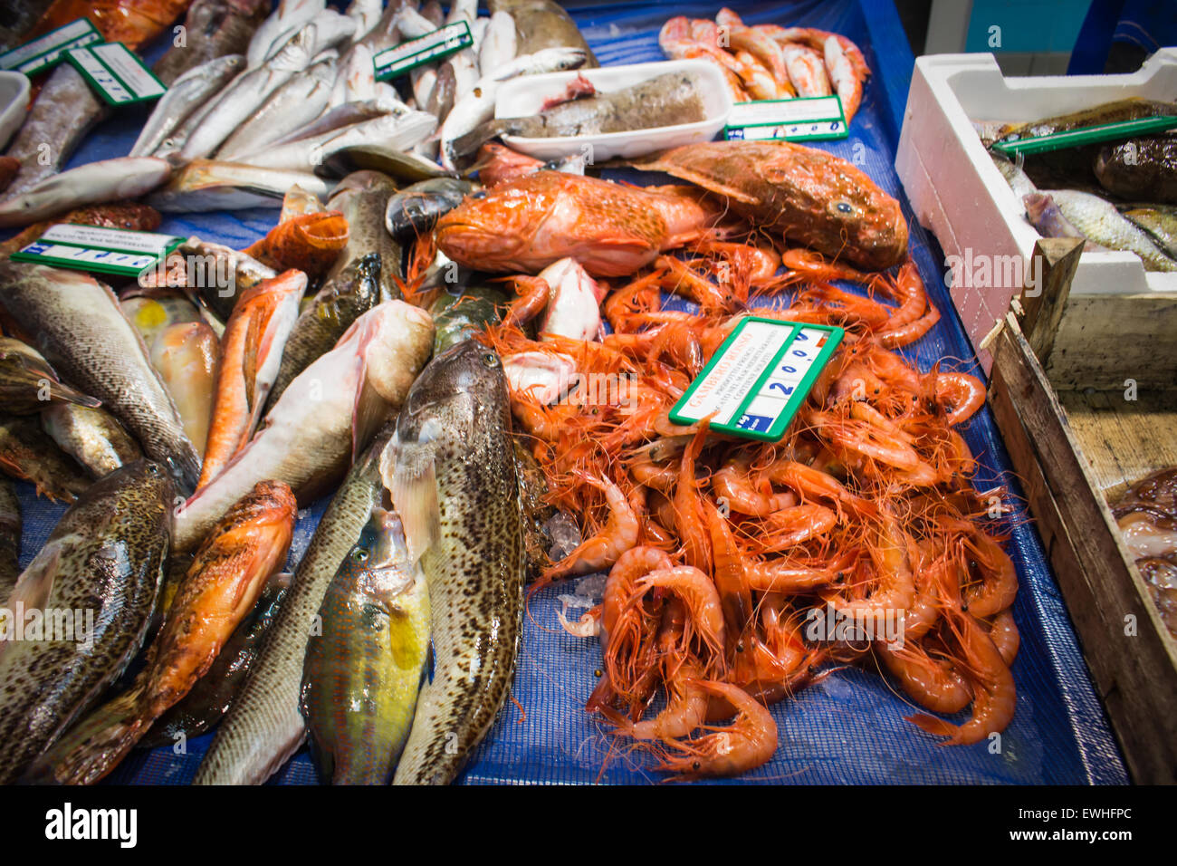 detail of a typical fish stall Stock Photo - Alamy