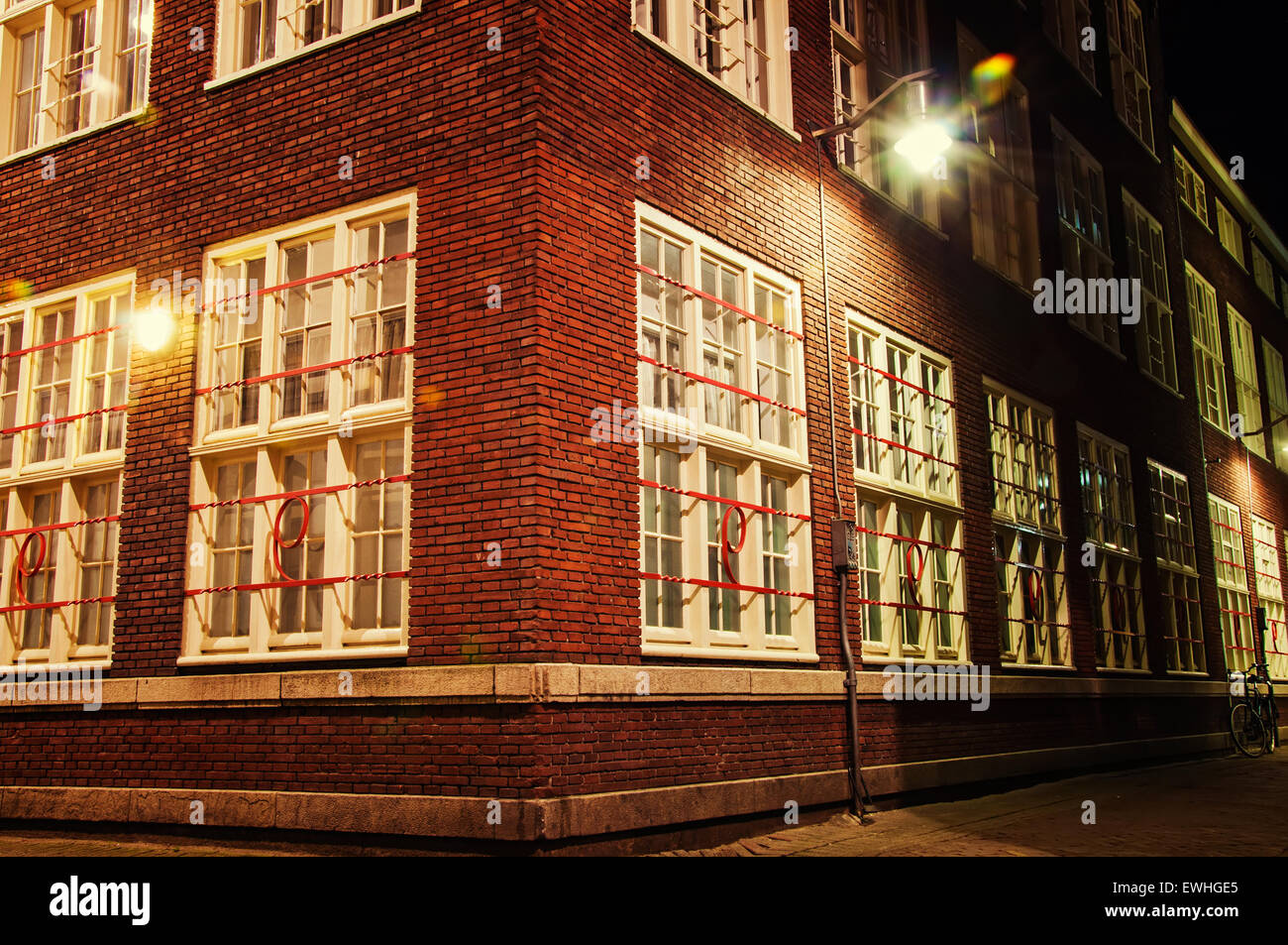 Narrow corner building hi-res stock photography and images - Alamy
