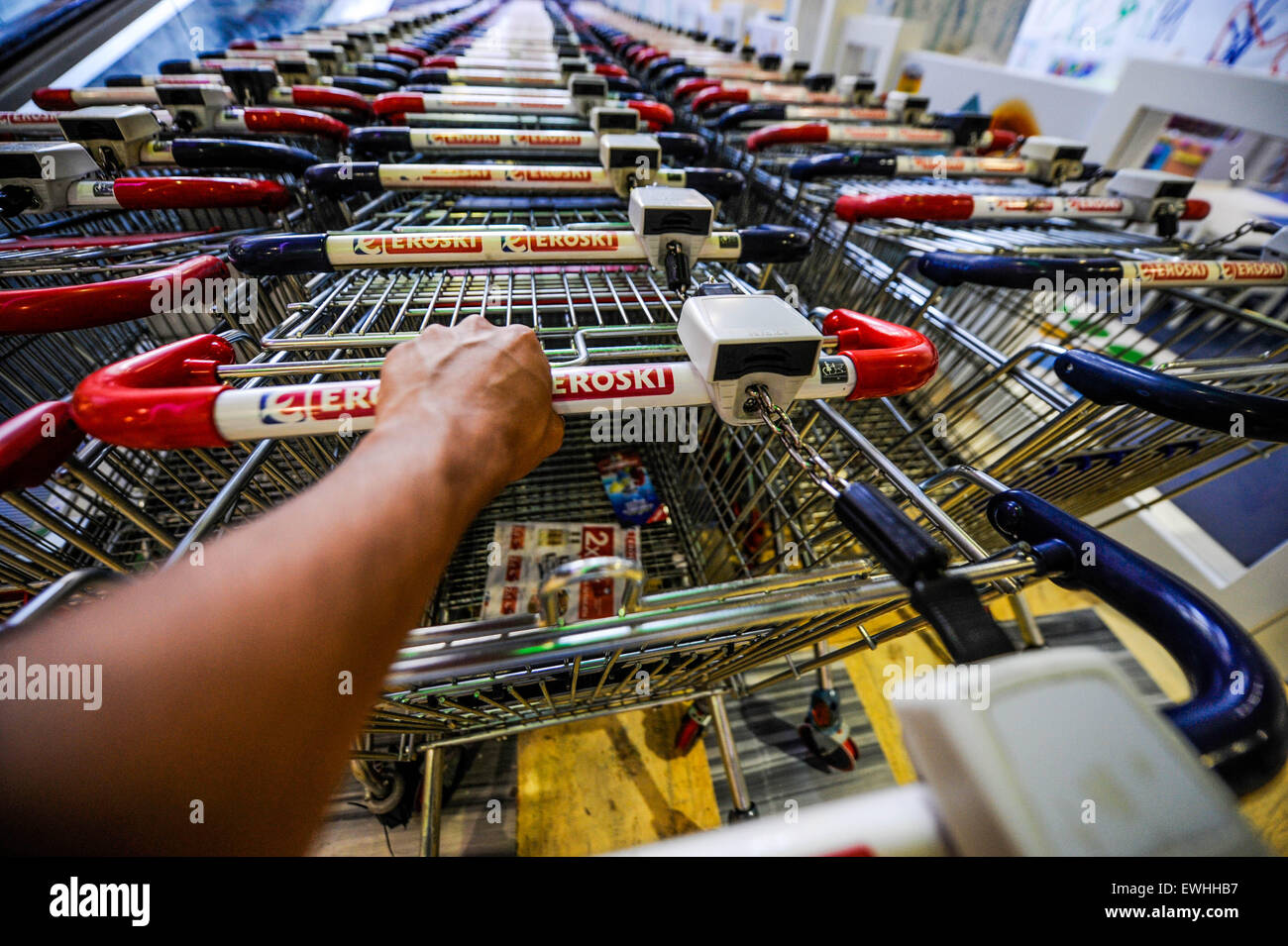Shopping Cart Eroski Stock Photo - Alamy