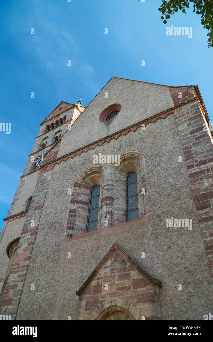 Front view of the Stephan Cathedral in front of bright blue sky in ...