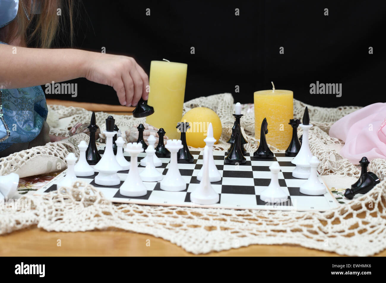 girls play chess Stock Photo - Alamy