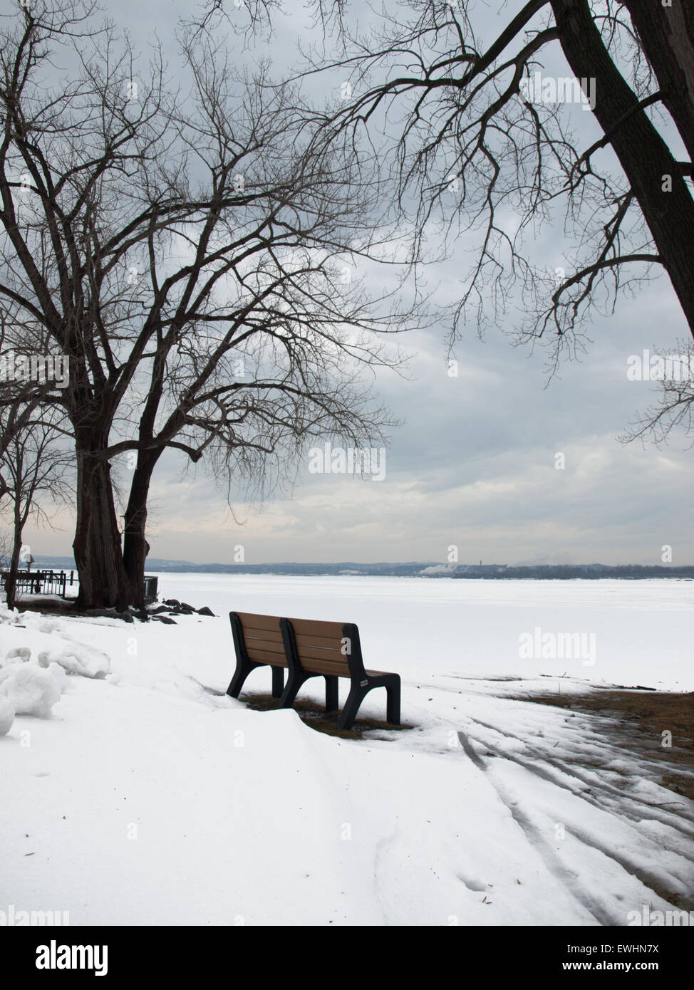 lake in winter Stock Photo - Alamy