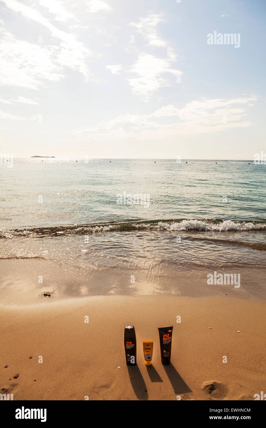 SPF sun protection cream bottles suncream bottle beach summer sea piz ...