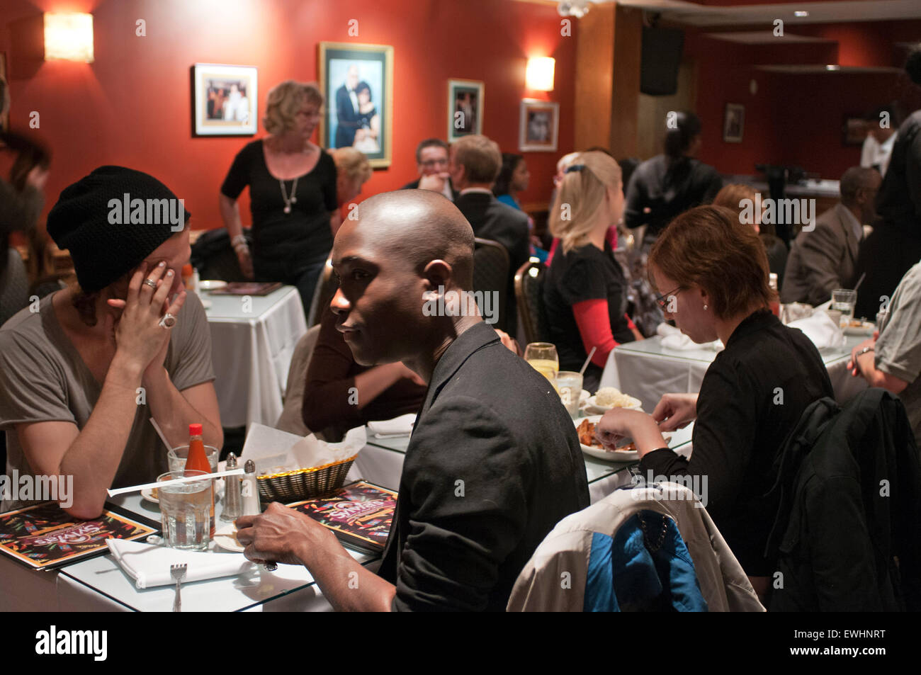 Sylvia s Restaurant on Lenox Avenue in Harlem in NYC. Sylvia's ...