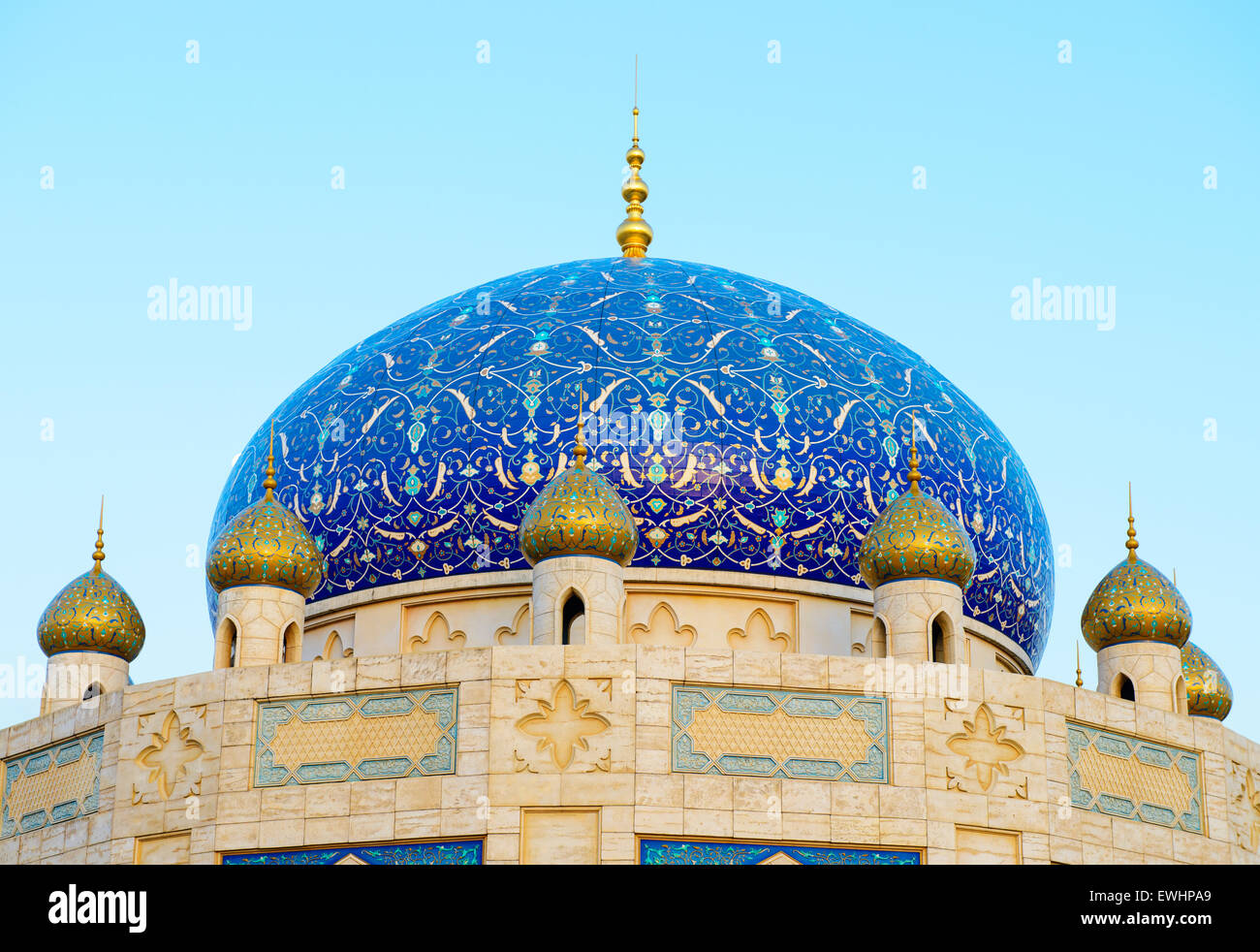 Dome of the blue mosque hi-res stock photography and images - Alamy