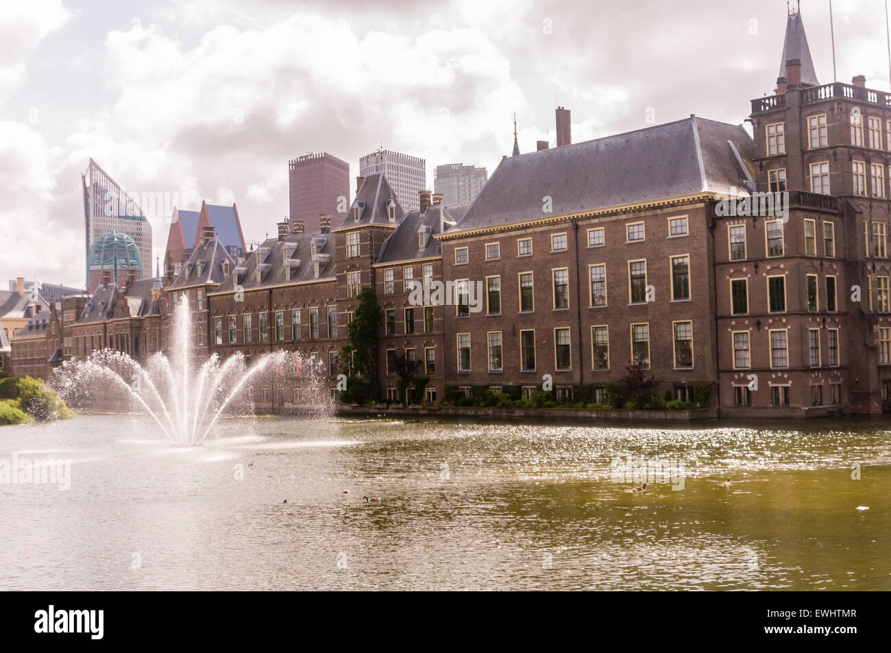 Castle lake at the Binnenhof, Den Haag, The Hague, Netherlands Stock ...