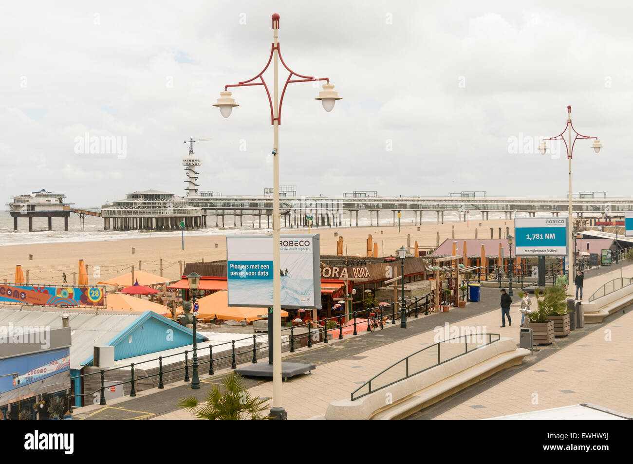 Scheveningen strand, pier and promenade with beach restaurants and ...