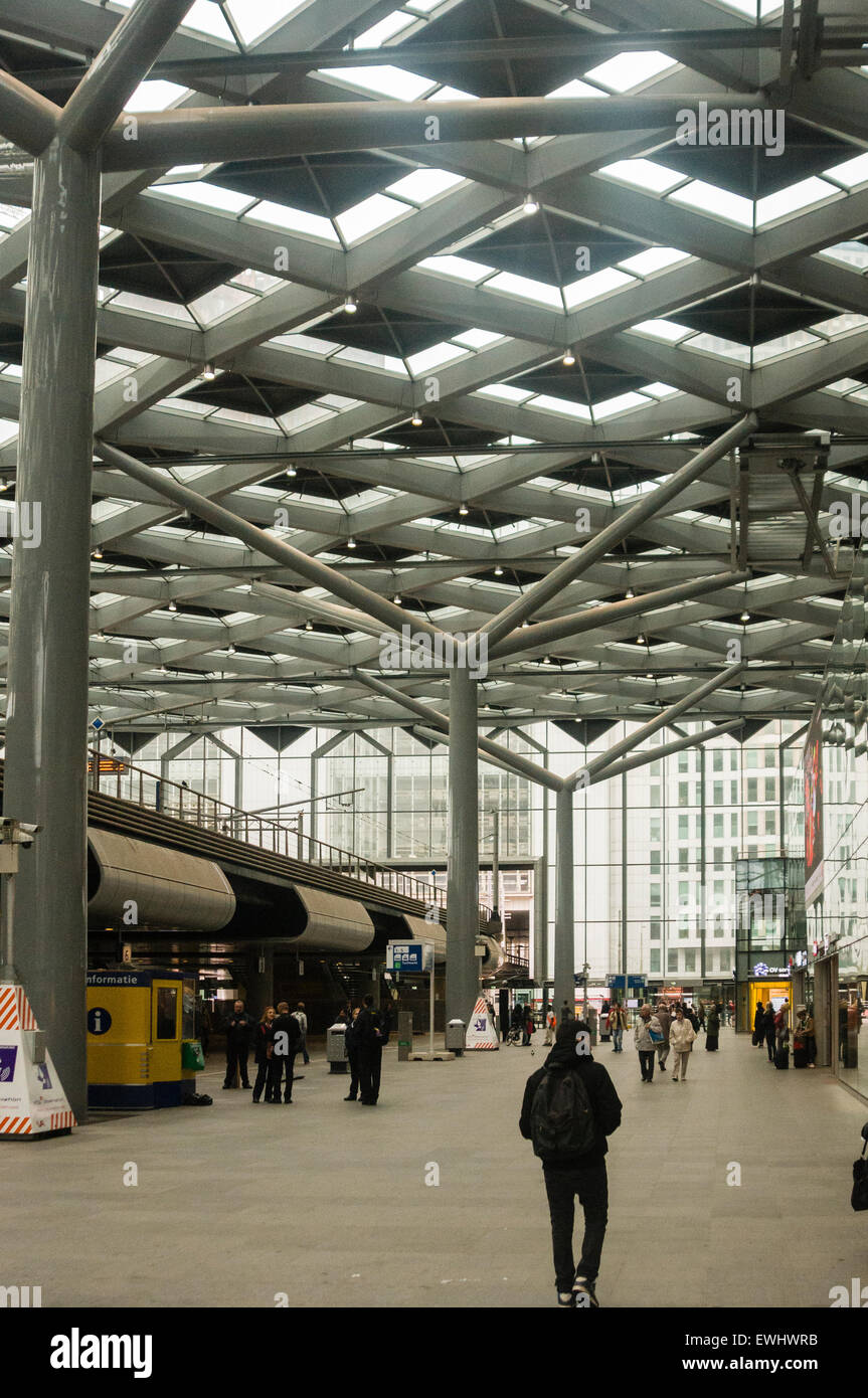 Inside of Den Haag Centraal train station, The Hague, Netherlands Stock ...