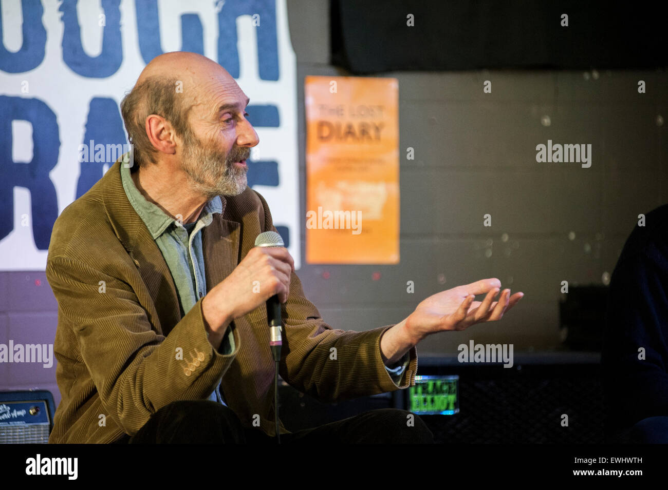 Chris yates fishing hi-res stock photography and images - Alamy