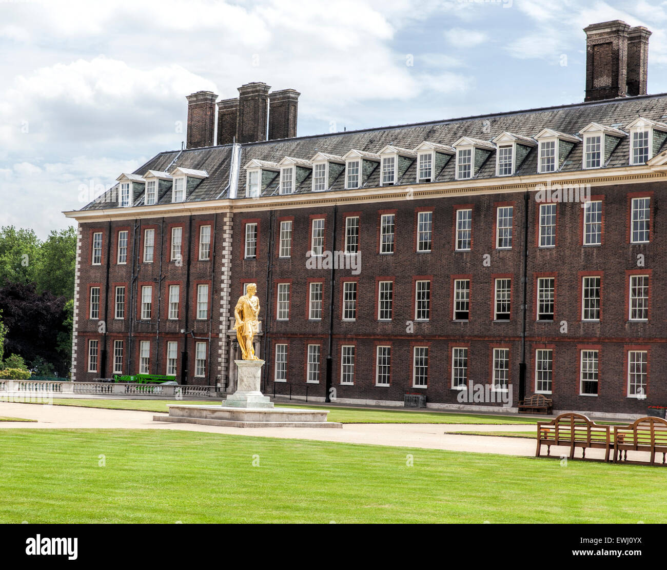 Royal chelsea hospital hi-res stock photography and images - Alamy