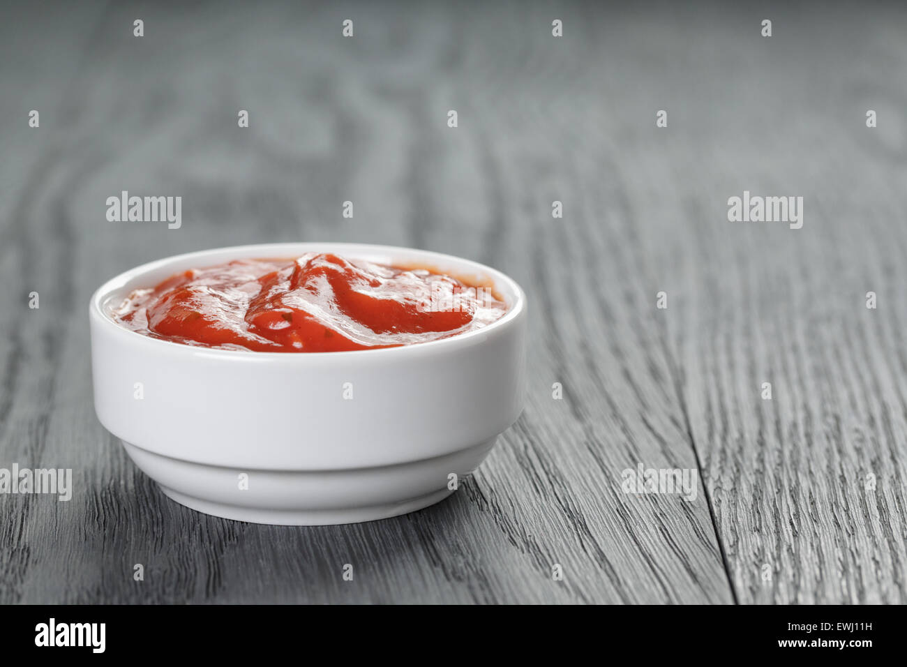 Sauce table hi-res stock photography and images - Alamy