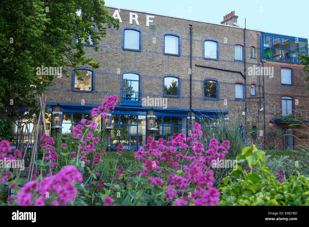 The river cafe hi-res stock photography and images - Alamy