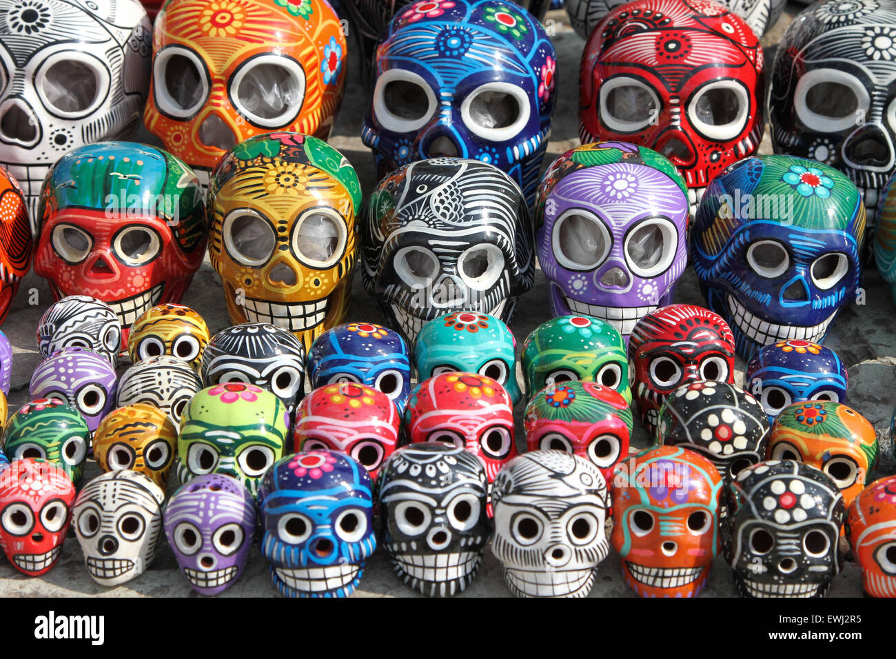 Artisan skulls hi-res stock photography and images - Alamy