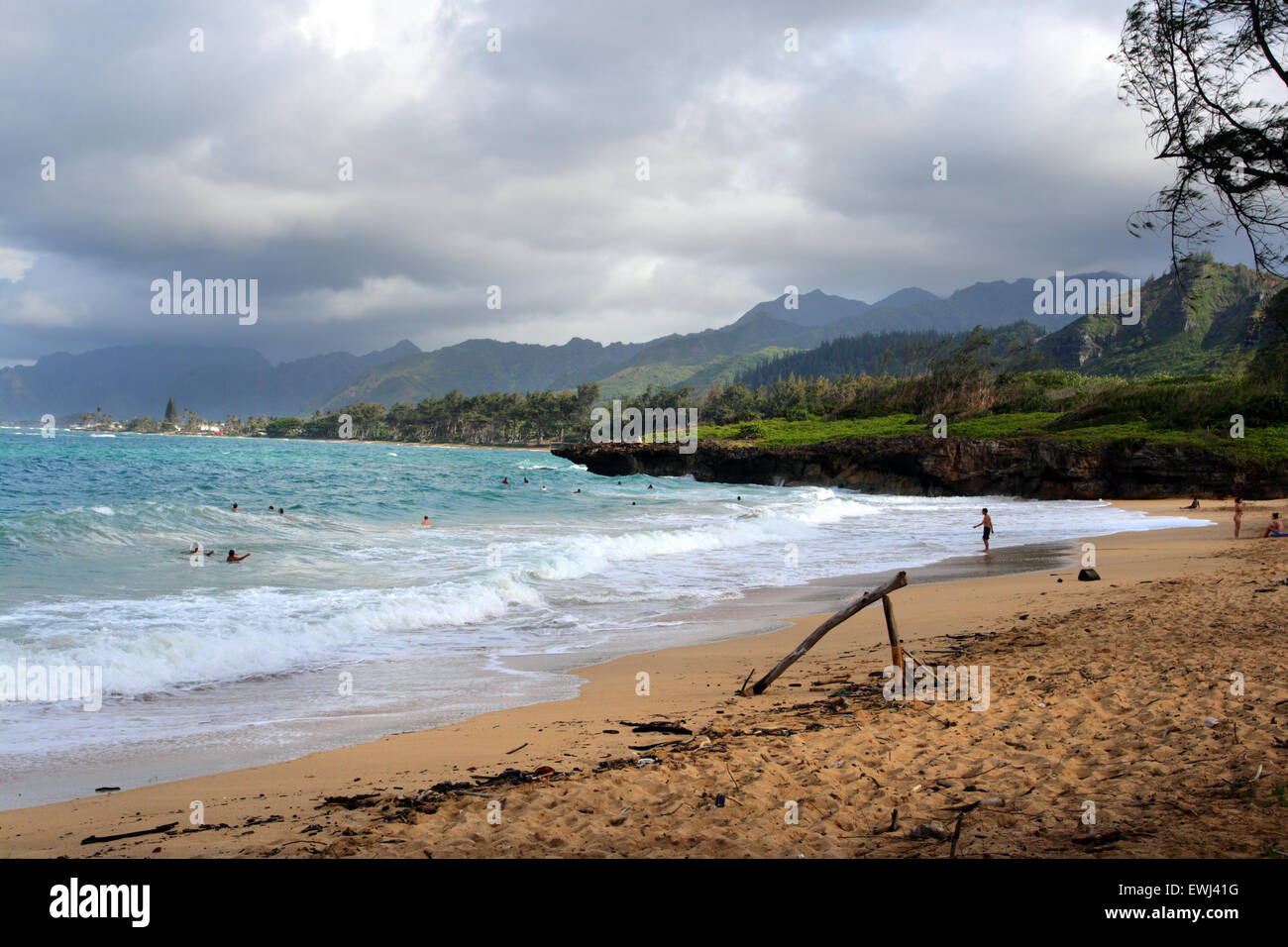 Hawaii shorebreak hi-res stock photography and images - Alamy