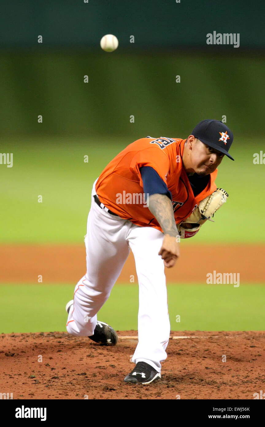Houston, TX, USA. 26th June, 2015. Houston Astros pitcher Vince ...