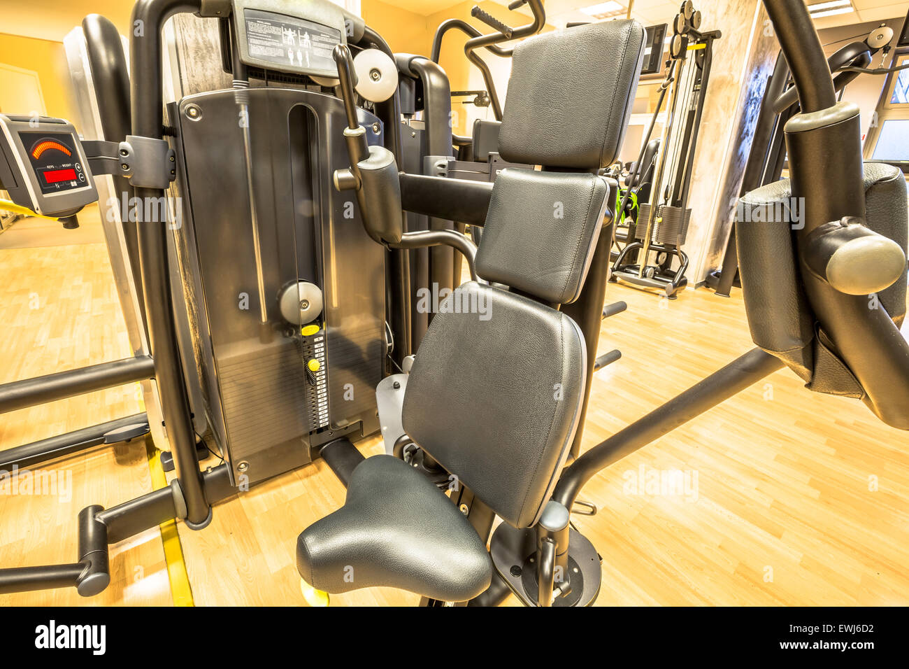 Dumbbells gym workouts equipment training hi-res stock photography and ...