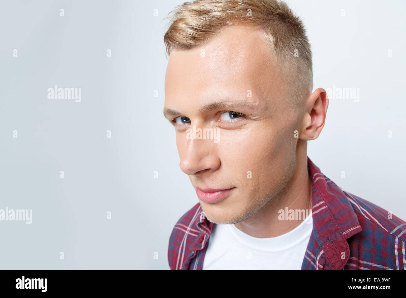 Handsome guy looking at you Stock Photo - Alamy