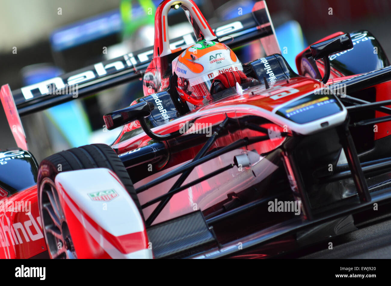 London, UK. 27th June, 2015. Action from the London Formula-e Grand ...