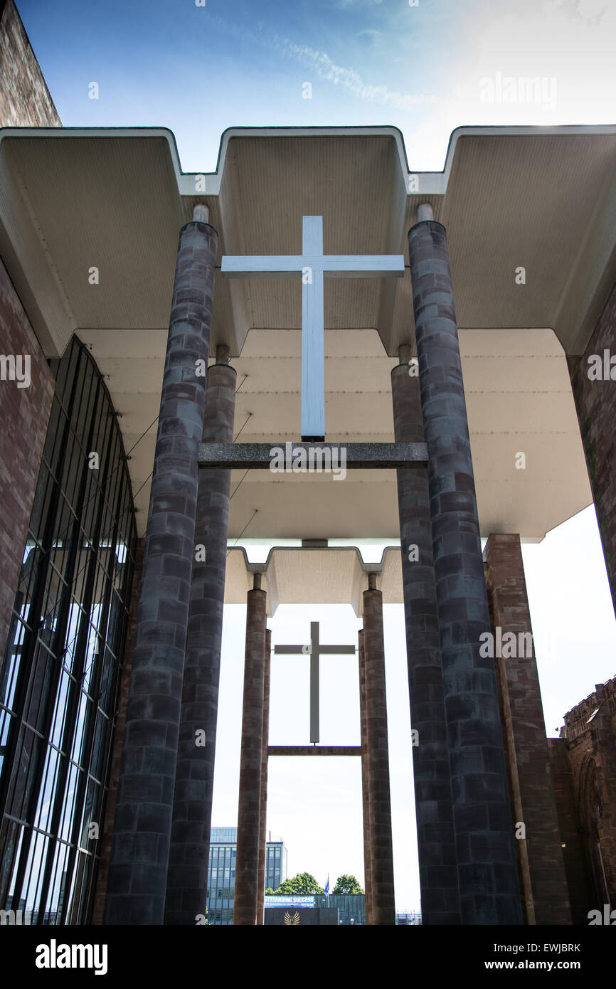 Coventry cathedral cross hi-res stock photography and images - Alamy