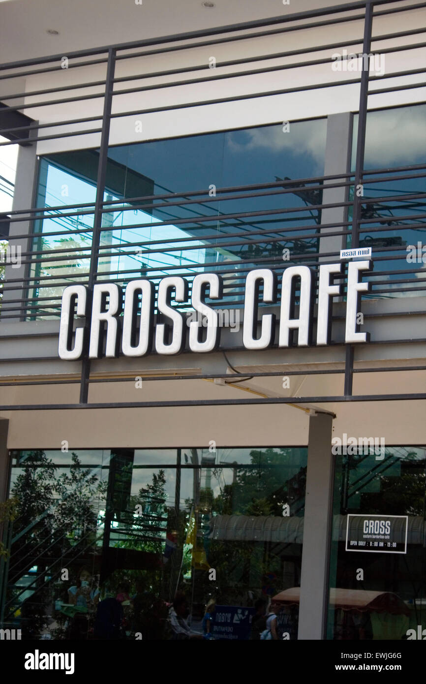 The new Cross Cafe serves travelers at the Cambodia - Thailand ...