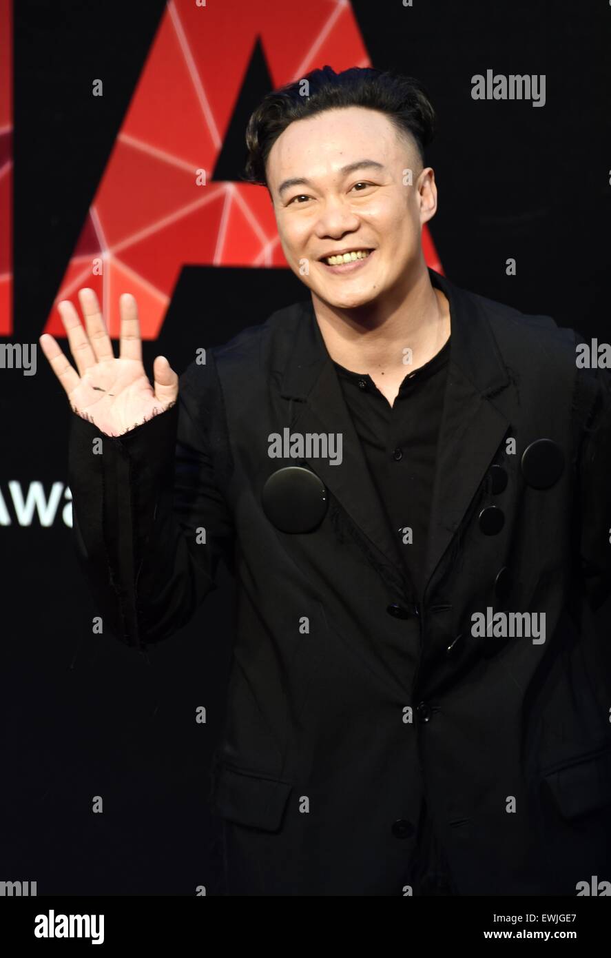 Taipei's Taiwan. 27th June, 2015. Singer Eason Chan poses on the red ...