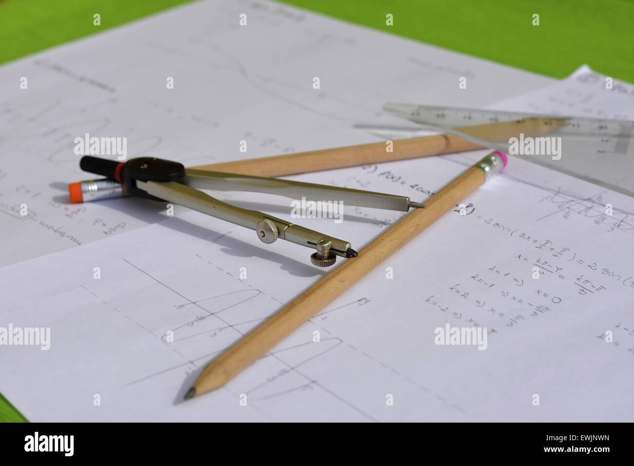 Trigonometry hi-res stock photography and images - Alamy