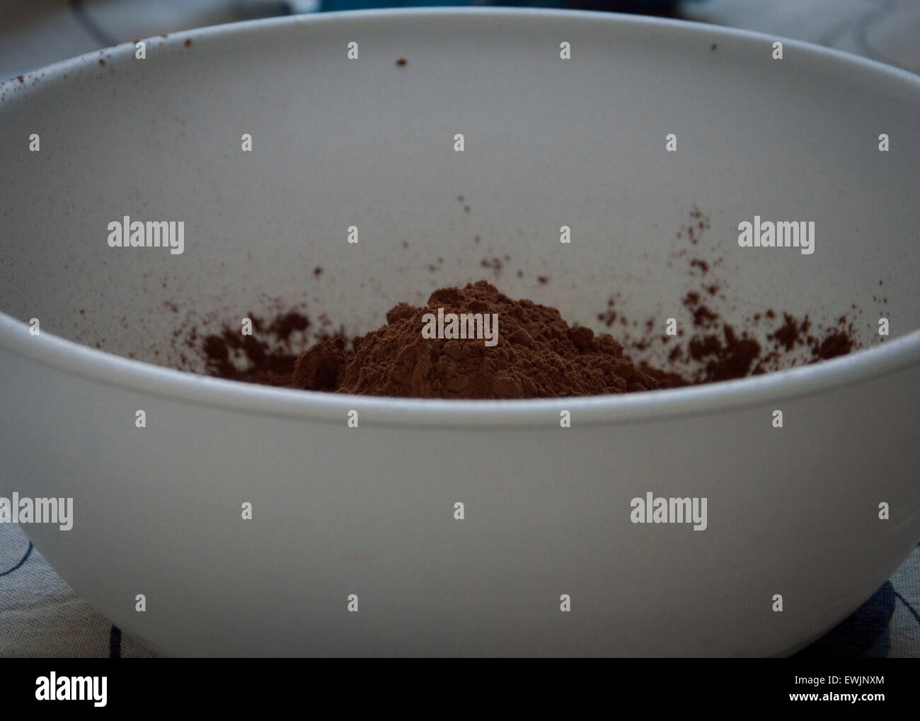 Cacao harvest hi-res stock photography and images - Alamy