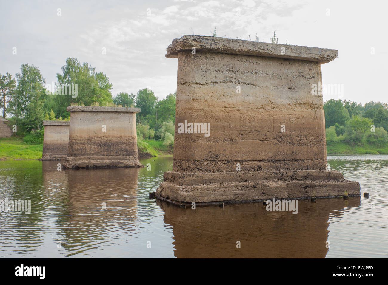 Old bridge architecture hi-res stock photography and images - Alamy