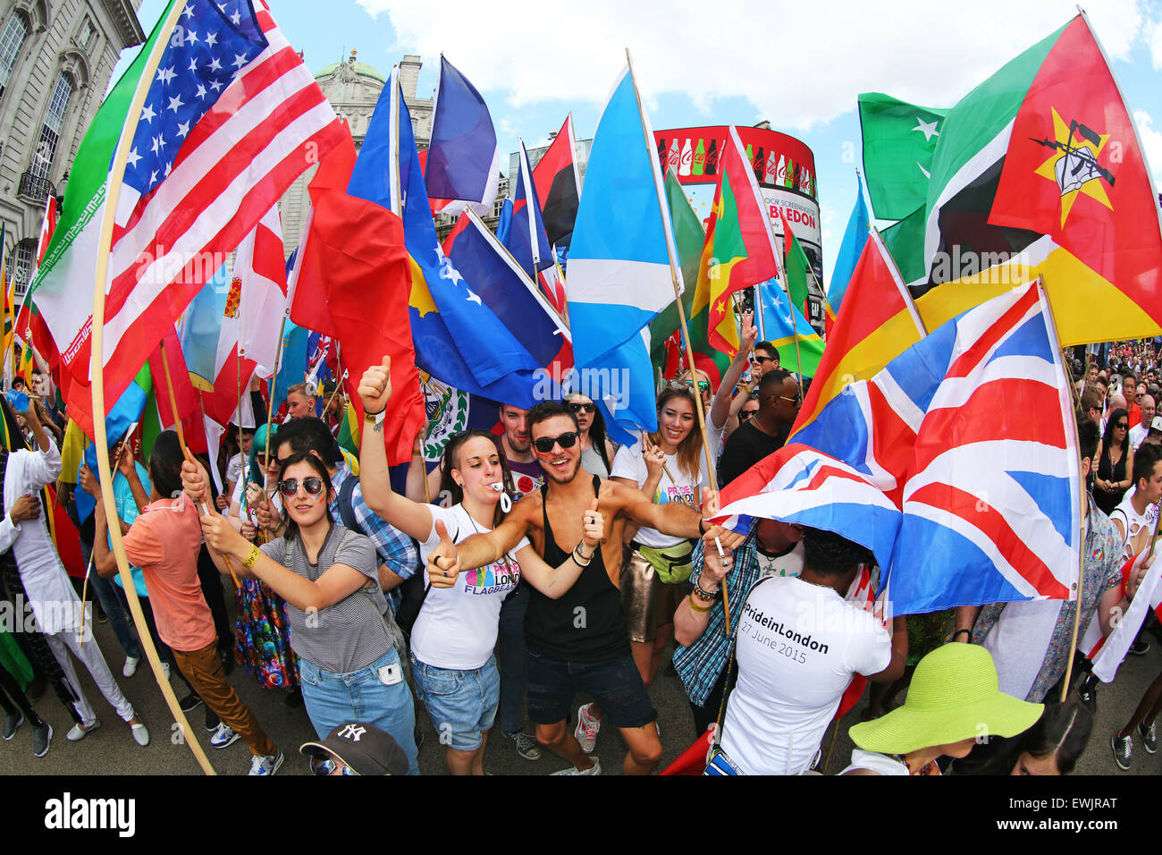 Flags of the world parade hi-res stock photography and images - Alamy