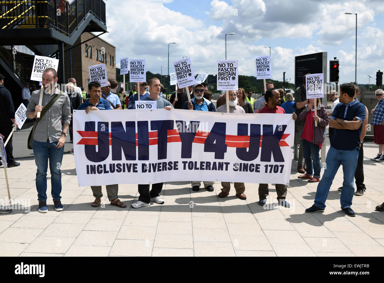 Britain first march luton town center hi-res stock photography and ...
