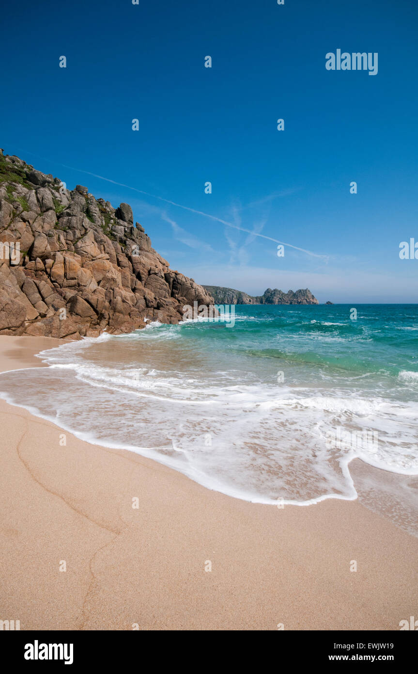 The beautiful sandy beaches in cornwall england hi-res stock ...